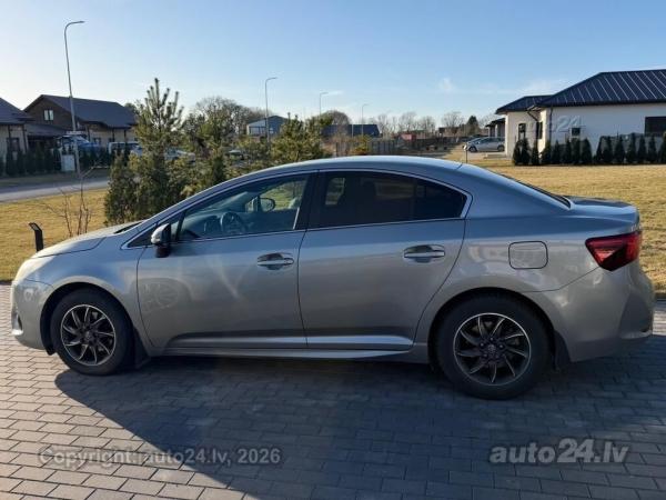 Grey Toyota Avensis 2017 in Tallinn, with an engine capacity of 1.80 L and mileage of 148 thousand km for 11990 €, photo 5 on AUTOMOTO.COM.LV