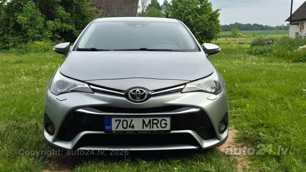 Pelēks Toyota Avensis 2017 Paide, ar dzinēja tilpumu 1.80 L un nobraukumu 72 tūkst. km par 11500 €, foto 1 vietnē AUTOMOTO.COM.LV