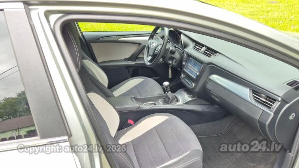 Pelēks Toyota Avensis 2017 Paide, ar dzinēja tilpumu 1.80 L un nobraukumu 72 tūkst. km par 11500 €, foto 10 vietnē AUTOMOTO.COM.LV