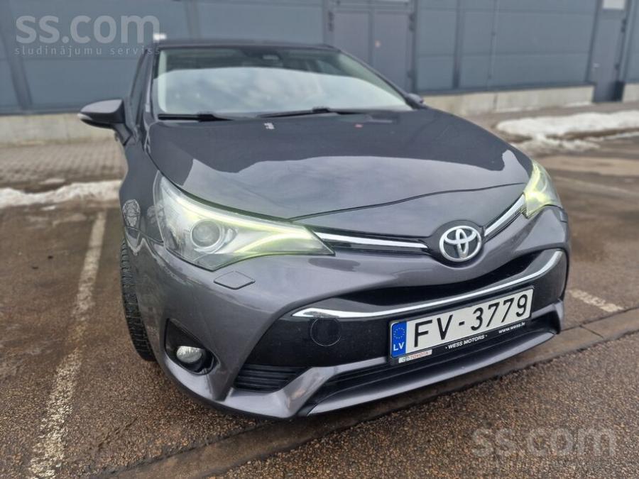 Серый Тойота Авенсис 2017 в Рига, объемом двигателя 1.80 л и пробегом 161 тыс. км за 10300 €, фото 1 на AUTOMOTO.COM.LV