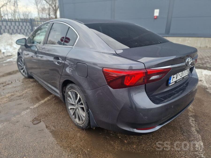 Серый Тойота Авенсис 2017 в Рига, объемом двигателя 1.80 л и пробегом 161 тыс. км за 10300 €, фото 6 на AUTOMOTO.COM.LV