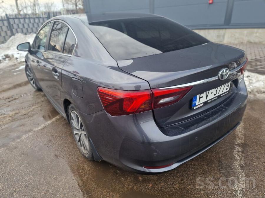 Серый Тойота Авенсис 2017 в Рига, объемом двигателя 1.80 л и пробегом 161 тыс. км за 10300 €, фото 7 на AUTOMOTO.COM.LV