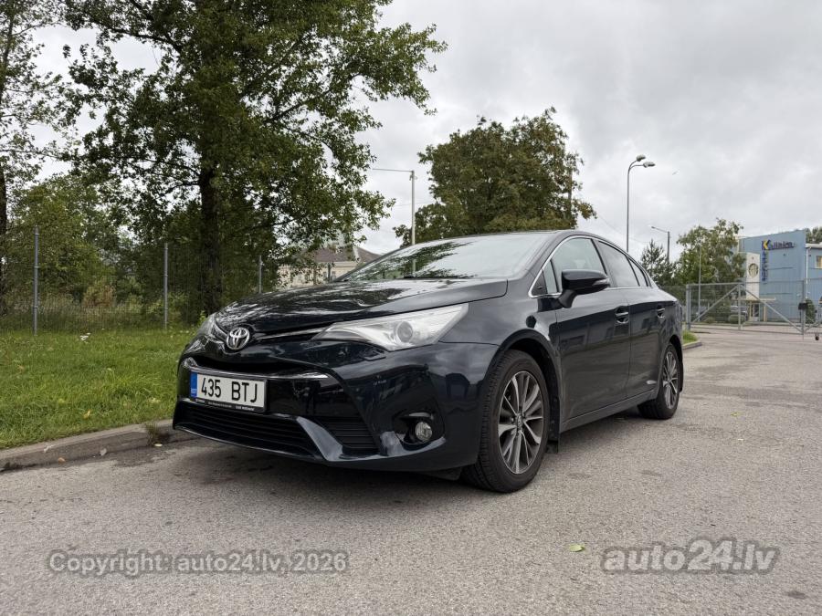 Серый Тойота Авенсис 2017 в Таллин, объемом двигателя 1.80 л и пробегом 65 тыс. км за 14300 €, фото 1 на AUTOMOTO.COM.LV