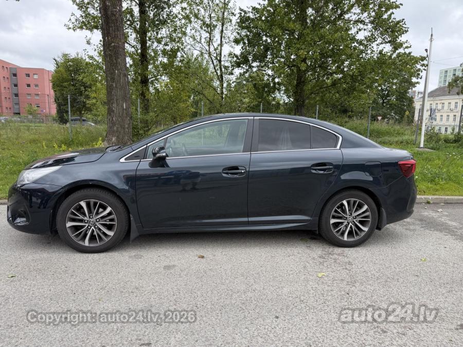 Серый Тойота Авенсис 2017 в Таллин, объемом двигателя 1.80 л и пробегом 65 тыс. км за 14300 €, фото 5 на AUTOMOTO.COM.LV