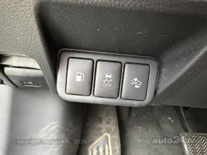 Серый Тойота Авенсис 2017 в Таллин, объемом двигателя 1.80 л и пробегом 65 тыс. км за 14300 €, фото 19 на AUTOMOTO.COM.LV