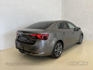 Grey Toyota Avensis 2017 in Rakvere, with an engine capacity of 1.80 L and mileage of 138 thousand km for 13490 €, photo 3 on AUTOMOTO.COM.LV
