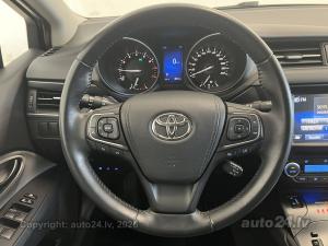 Grey Toyota Avensis 2017 in Rakvere, with an engine capacity of 1.80 L and mileage of 138 thousand km for 13490 €, photo 9 on AUTOMOTO.COM.LV