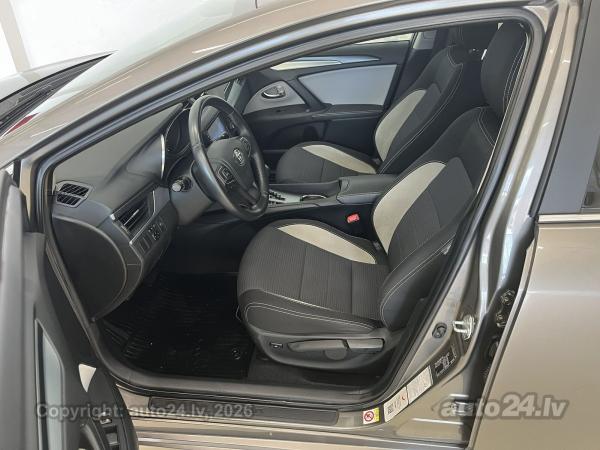 Pelēks Toyota Avensis 2017 Rakvere, ar dzinēja tilpumu 1.80 L un nobraukumu 138 tūkst. km par 13490 €, foto 11 vietnē AUTOMOTO.COM.LV