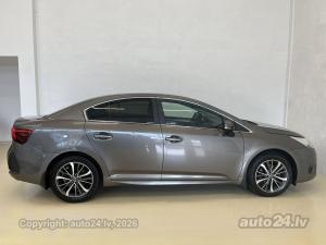 Grey Toyota Avensis 2017 in Rakvere, with an engine capacity of 1.80 L and mileage of 138 thousand km for 13490 €, photo 16 on AUTOMOTO.COM.LV