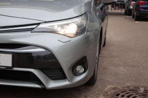 Grey Toyota Avensis 2018 in Vilnius, with an engine capacity of 1.80 L and mileage of 139 thousand km for 13500 €, photo 9 on AUTOMOTO.COM.LV