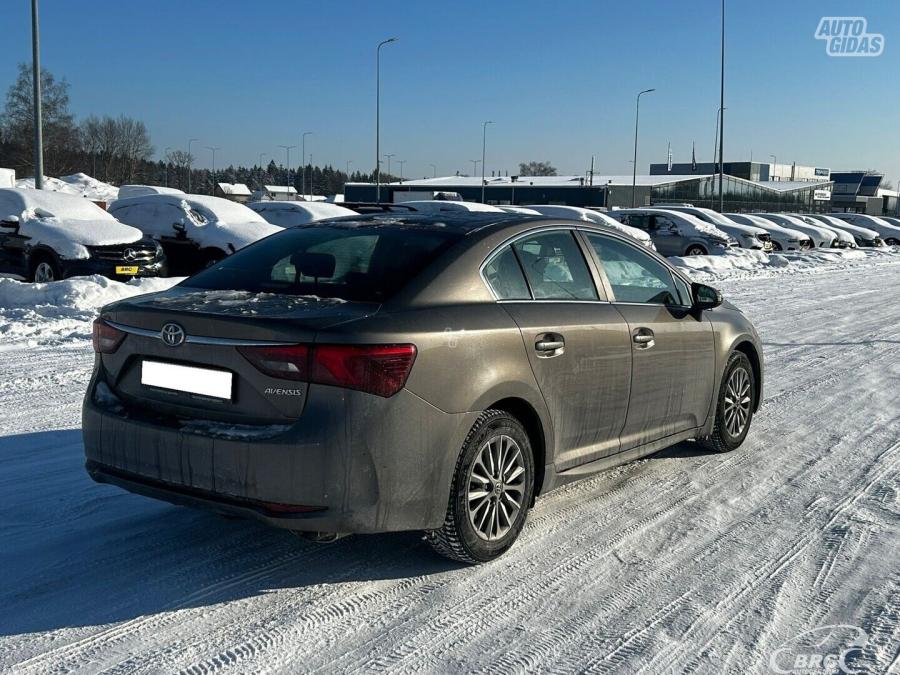 Pelēks Toyota Avensis 2018 Avižieniai, ar dzinēja tilpumu 1.80 L un nobraukumu 132 tūkst. km par 9900 €, foto 2 vietnē AUTOMOTO.COM.LV