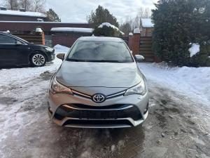 Grey Toyota Avensis 2018 in Kaunas, with an engine capacity of 1.80 L and mileage of 198 thousand km for 8700 €, photo 3 on AUTOMOTO.COM.LV