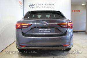 Pelēks Toyota Avensis 2018 Tallina, ar dzinēja tilpumu 2.00 L un nobraukumu 153 tūkst. km par 12990 €, foto 5 vietnē AUTOMOTO.COM.LV