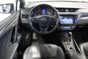Pelēks Toyota Avensis 2018 Tallina, ar dzinēja tilpumu 2.00 L un nobraukumu 153 tūkst. km par 12990 €, foto 10 vietnē AUTOMOTO.COM.LV