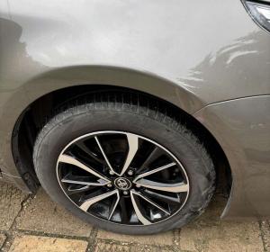 Pelēks Toyota Avensis 2018 Kalvarija, ar dzinēja tilpumu 1.80 L un nobraukumu 173 tūkst. km par 11500 €, foto 6 vietnē AUTOMOTO.COM.LV