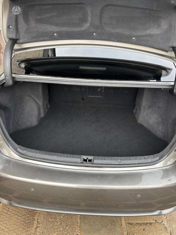 Pelēks Toyota Avensis 2018 Kalvarija, ar dzinēja tilpumu 1.80 L un nobraukumu 173 tūkst. km par 11500 €, foto 9 vietnē AUTOMOTO.COM.LV