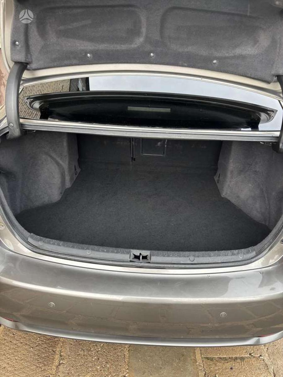 Pelēks Toyota Avensis 2018 Kalvarija, ar dzinēja tilpumu 1.80 L un nobraukumu 173 tūkst. km par 11500 €, foto 10 vietnē AUTOMOTO.COM.LV