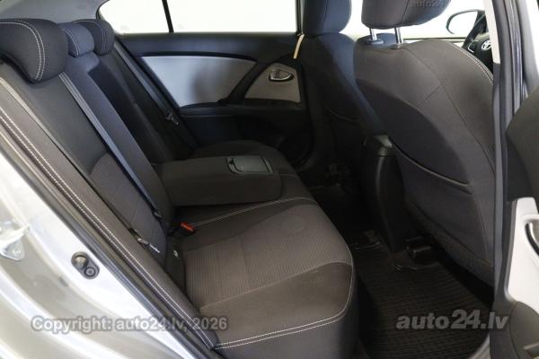 Серый Тойота Авенсис 2018 в Таллин, объемом двигателя 1.80 л и пробегом 99 тыс. км за 14900 €, фото 7 на AUTOMOTO.COM.LV