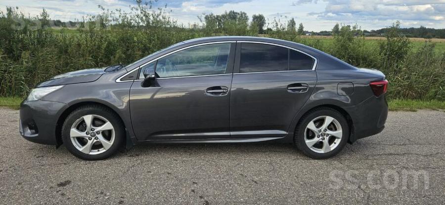 Серый Тойота Авенсис 2018 в Рига, объемом двигателя 1.80 л и пробегом 153 тыс. км за 10400 €, фото 4 на AUTOMOTO.COM.LV