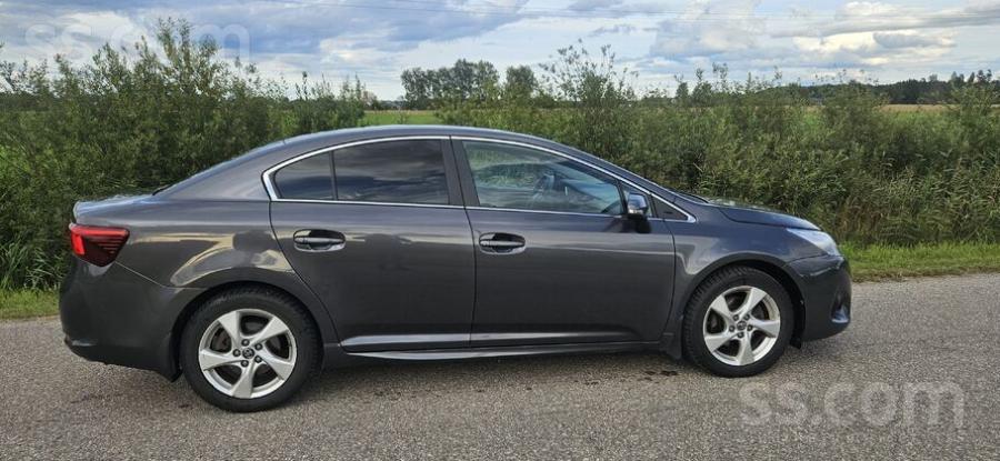 Серый Тойота Авенсис 2018 в Рига, объемом двигателя 1.80 л и пробегом 153 тыс. км за 10400 €, фото 7 на AUTOMOTO.COM.LV