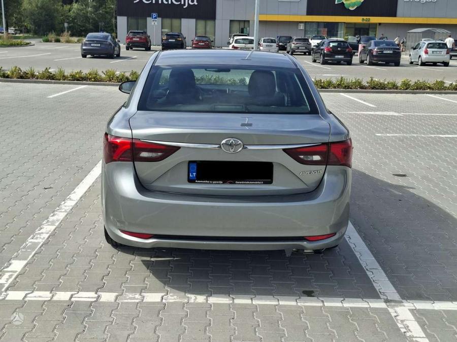 Серый Тойота Авенсис 2018 в Вильнюс, объемом двигателя 1.80 л и пробегом 149 тыс. км за 12400 €, фото 5 на AUTOMOTO.COM.LV