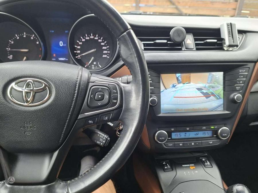 Серый Тойота Авенсис 2018 в Вильнюс, объемом двигателя 1.80 л и пробегом 149 тыс. км за 12400 €, фото 10 на AUTOMOTO.COM.LV