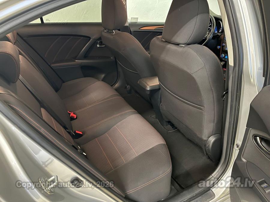 Серый Тойота Авенсис 2018 в Раквере, объемом двигателя 1.80 л и пробегом 110 тыс. км за 13990 €, фото 7 на AUTOMOTO.COM.LV