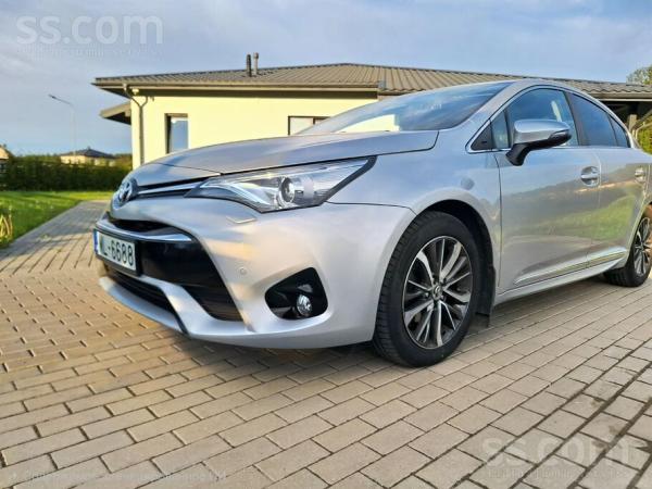Pelēks Toyota Avensis 2018 Rīga, ar dzinēja tilpumu 1.80 L un nobraukumu 115 tūkst. km par 12800 €, foto 3 vietnē AUTOMOTO.COM.LV