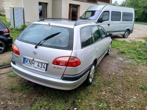 Pelēks Toyota Avensis 2001 Viļņa, ar dzinēja tilpumu 1.80 L un nobraukumu 266 tūkst. km par 750 €, foto 4 vietnē AUTOMOTO.COM.LV
