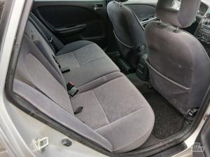 Pelēks Toyota Avensis 2001 Viļņa, ar dzinēja tilpumu 1.80 L un nobraukumu 266 tūkst. km par 750 €, foto 12 vietnē AUTOMOTO.COM.LV