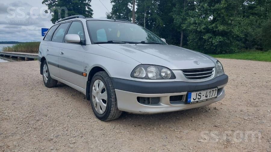 Серый Тойота Авенсис 2001 в Алуксне, объемом двигателя 2.00 л и пробегом 0 тыс. км за 2100 €, фото 3 на AUTOMOTO.COM.LV