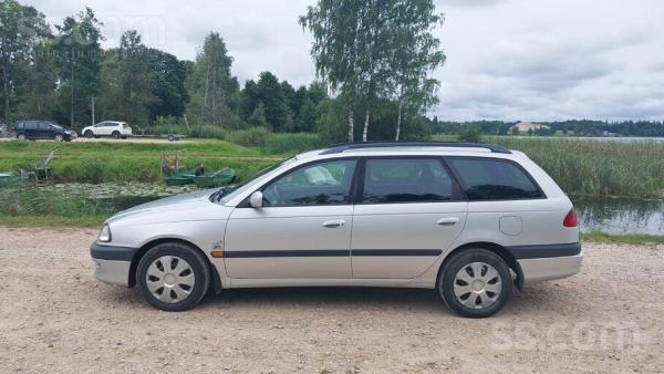 Серый Тойота Авенсис 2001 в Алуксне, объемом двигателя 2.00 л и пробегом 0 тыс. км за 2100 €, фото 9 на AUTOMOTO.COM.LV