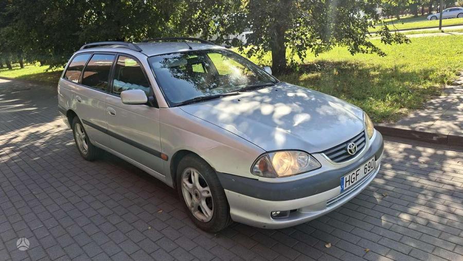 Серый Тойота Авенсис 2001 в Каунас, объемом двигателя 1.98 л и пробегом 400 тыс. км за 1450 €, фото 6 на AUTOMOTO.COM.LV