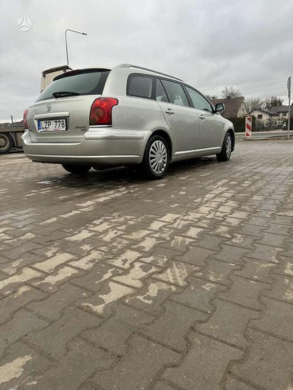 Pelēks Toyota Avensis 2003 Kauņa, ar dzinēja tilpumu 1.98 L un nobraukumu 335 tūkst. km par 1000 €, foto 6 vietnē AUTOMOTO.COM.LV