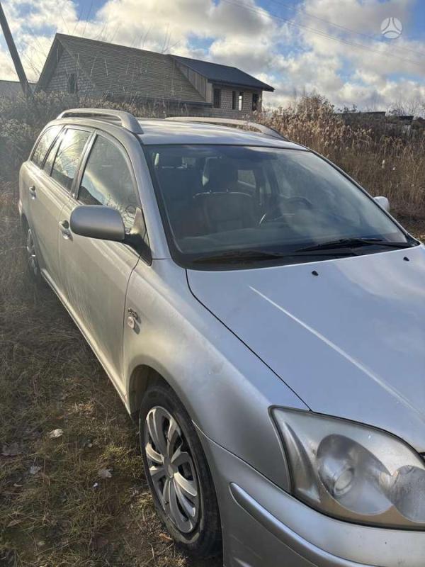 Grey Toyota Avensis 2003 in Vilnius, with an engine capacity of 2.00 L and mileage of 400 thousand km for 550 €, photo 4 on AUTOMOTO.COM.LV