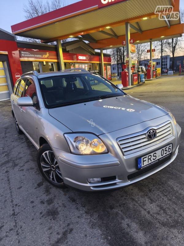 Grey Toyota Avensis 2003 in Vilnius, with an engine capacity of 2.00 L and mileage of 312 thousand km for 1150 €, photo 2 on AUTOMOTO.COM.LV