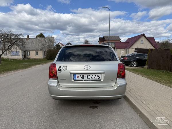 Серый Тойота Авенсис 2003 в Зарасай, объемом двигателя 2.00 л и пробегом 300 тыс. км за 1200 €, фото 2 на AUTOMOTO.COM.LV