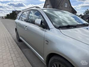Pelēks Toyota Avensis 2003 Zarasai, ar dzinēja tilpumu 2.00 L un nobraukumu 300 tūkst. km par 1200 €, foto 11 vietnē AUTOMOTO.COM.LV