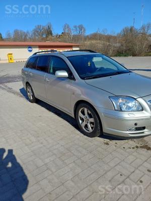 Grey Toyota Avensis 2003 in Tukums, with an engine capacity of 2.00 L and mileage of 0 thousand km for 1150 €, photo 3 on AUTOMOTO.COM.LV