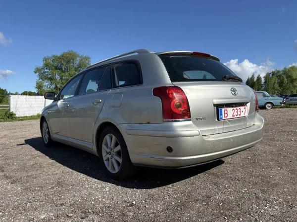 Серый Тойота Авенсис 2003 в Даугавпилс, объемом двигателя 1.80 л и пробегом 354 тыс. км за 2150 €, фото 3 на AUTOMOTO.COM.LV