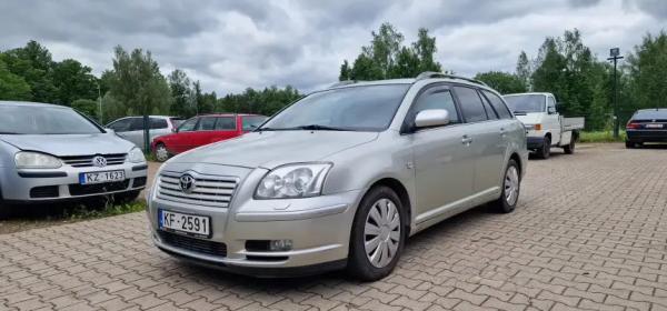 Pelēks Toyota Avensis 2003 Valmiera, ar dzinēja tilpumu 2.00 L un nobraukumu 368 tūkst. km par 1100 €, foto 6 vietnē AUTOMOTO.COM.LV