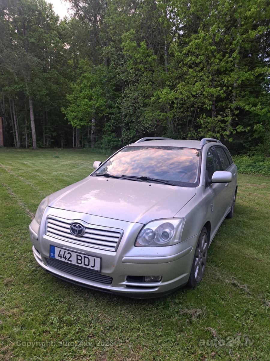 Grey Toyota Avensis 2003 in Tallinn, with an engine capacity of 2.00 L and mileage of 340 thousand km for 1590 €, photo 3 on AUTOMOTO.COM.LV