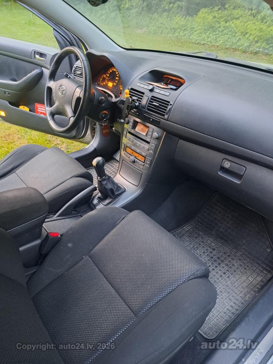 Grey Toyota Avensis 2003 in Tallinn, with an engine capacity of 2.00 L and mileage of 340 thousand km for 1590 €, photo 6 on AUTOMOTO.COM.LV