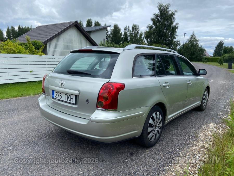 Pelēks Toyota Avensis 2003 Tartu, ar dzinēja tilpumu 2.00 L un nobraukumu 207 tūkst. km par 2990 €, foto 5 vietnē AUTOMOTO.COM.LV