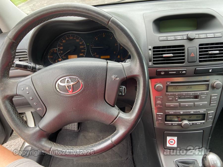Pelēks Toyota Avensis 2003 Tartu, ar dzinēja tilpumu 2.00 L un nobraukumu 207 tūkst. km par 2990 €, foto 13 vietnē AUTOMOTO.COM.LV