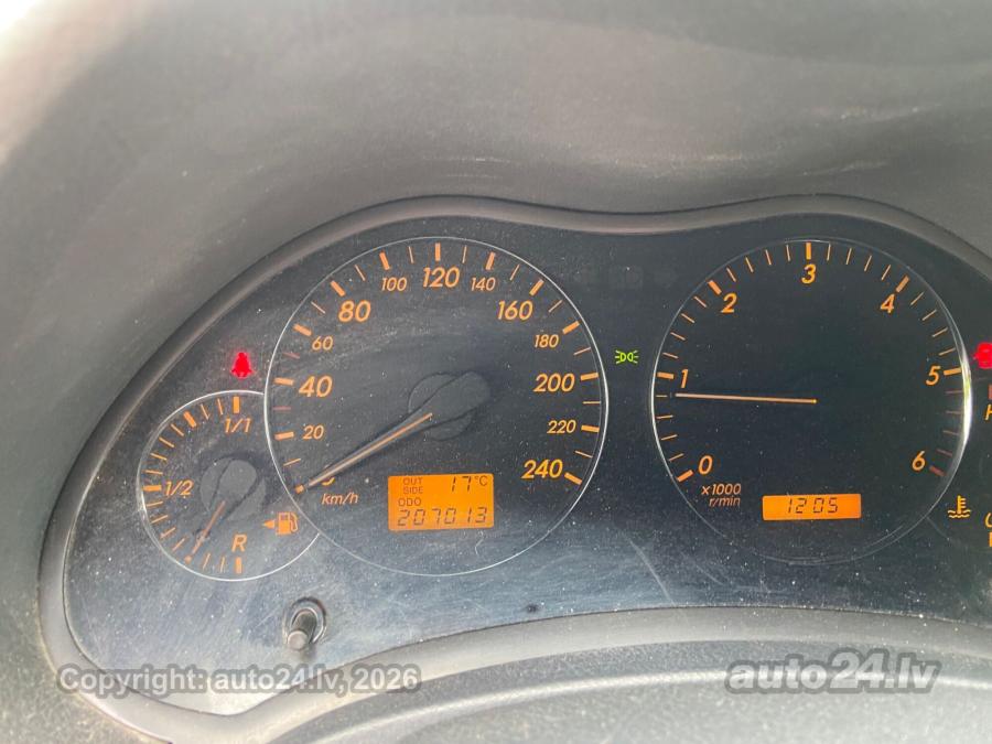 Pelēks Toyota Avensis 2003 Tartu, ar dzinēja tilpumu 2.00 L un nobraukumu 207 tūkst. km par 2990 €, foto 14 vietnē AUTOMOTO.COM.LV