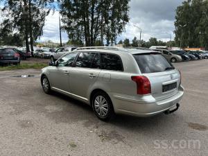 Grey Toyota Avensis 2003 in Riga, with an engine capacity of 1.80 L and mileage of 0 thousand km for 2750 €, photo 8 on AUTOMOTO.COM.LV