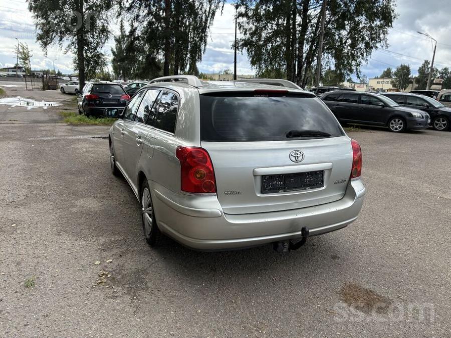 Grey Toyota Avensis 2003 in Riga, with an engine capacity of 1.80 L and mileage of 0 thousand km for 2750 €, photo 10 on AUTOMOTO.COM.LV