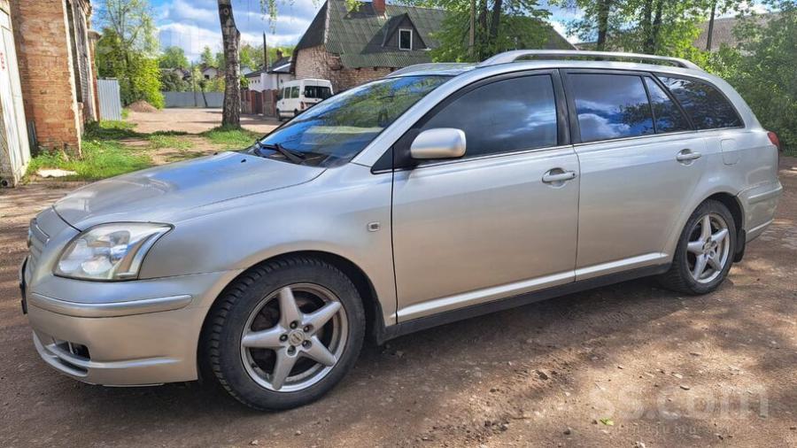 Pelēks Toyota Avensis 2004 Daugavpils, ar dzinēja tilpumu 2.00 L un nobraukumu 332 tūkst. km par 1300 €, foto 6 vietnē AUTOMOTO.COM.LV