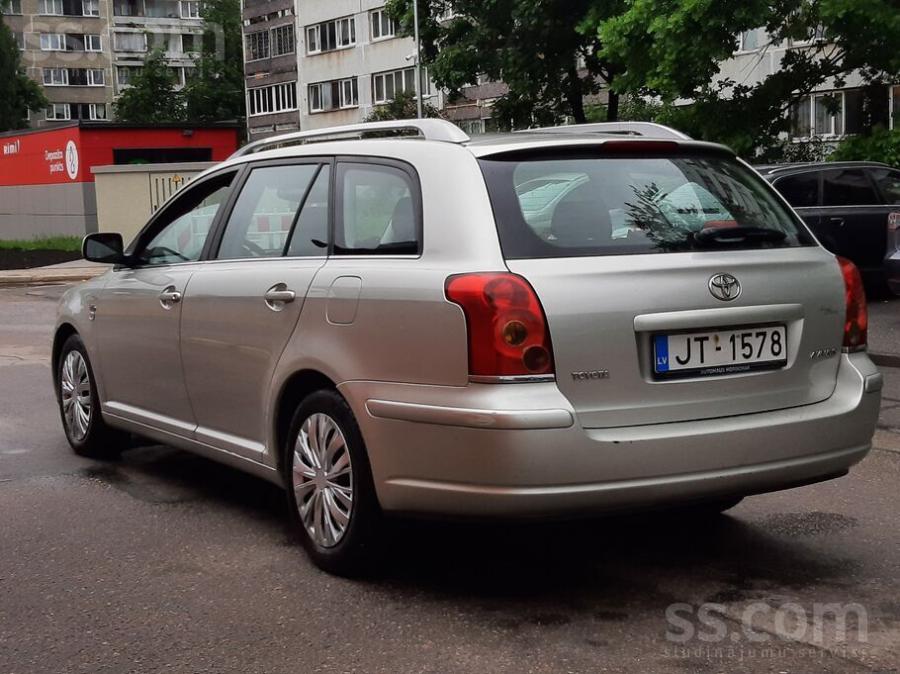 Grey Toyota Avensis 2004 in Riga, with an engine capacity of 2.00 L and mileage of 0 thousand km for 4100 €, photo 6 on AUTOMOTO.COM.LV